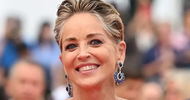 Sharon Stone stunned fans with her figure in an invisible swimsսit that ...